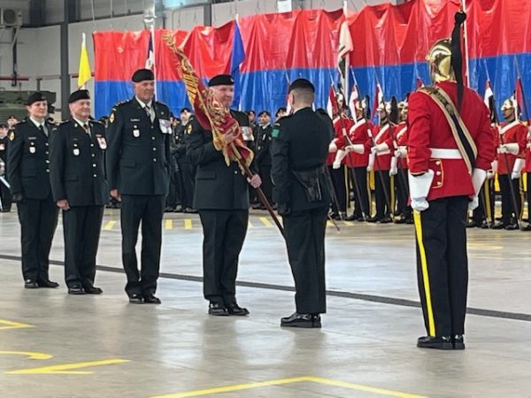 Regimental change of command and change of colonel-of-the-regiment ...