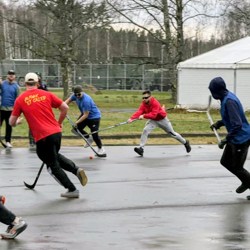 Multinational Brigade Latvia (MNB-L) Recce Sqn – Ball Hockey – Dragoons ...